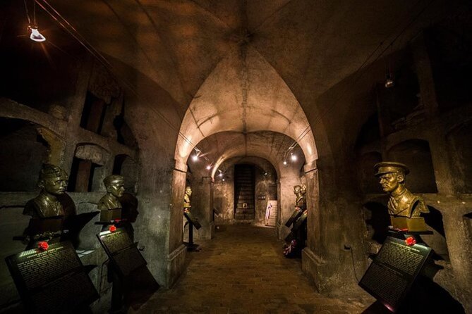 Walking Tour in New Town with Operation Anthropoid (WWII) - Exploring Prague’s New Town: An Unexpected Treasure Chest