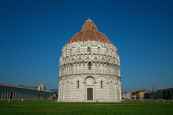Walking Tour of Pisa: Leaning Tower & Miracle Square