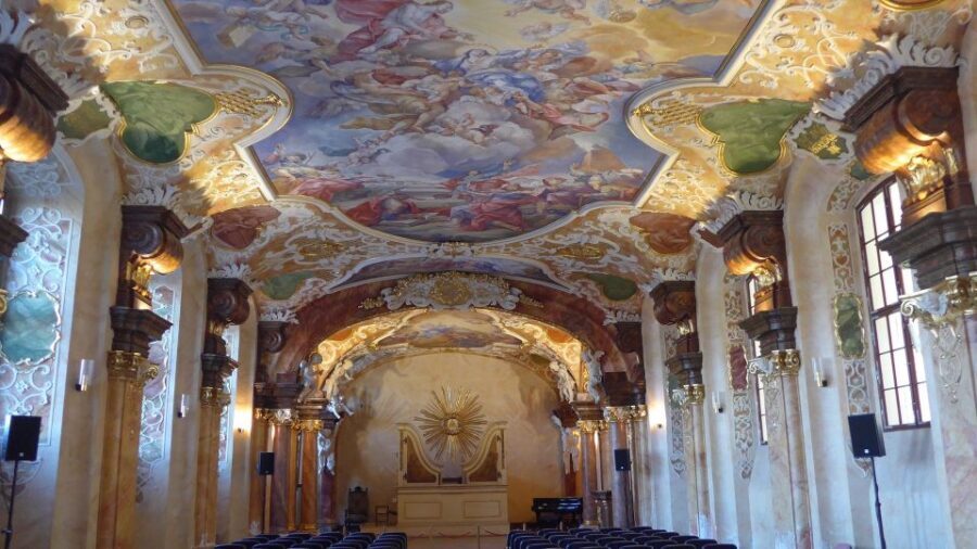 Wroclaw: Old Town Highlights Private Walking Tour