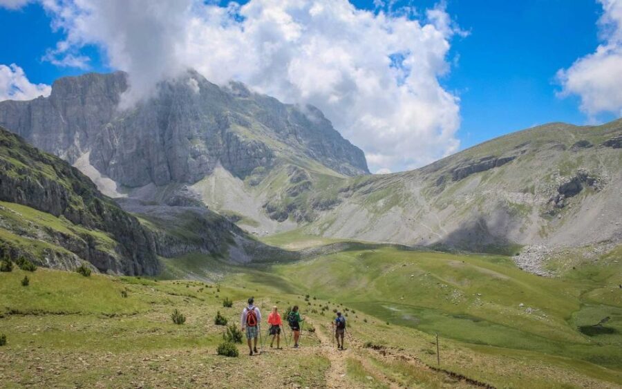 Zagori: Alpine Dragon Lake Hike