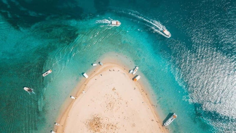 Zakynthos: Laganas Bay, Myzithres & Turtles Speedboat Tour
