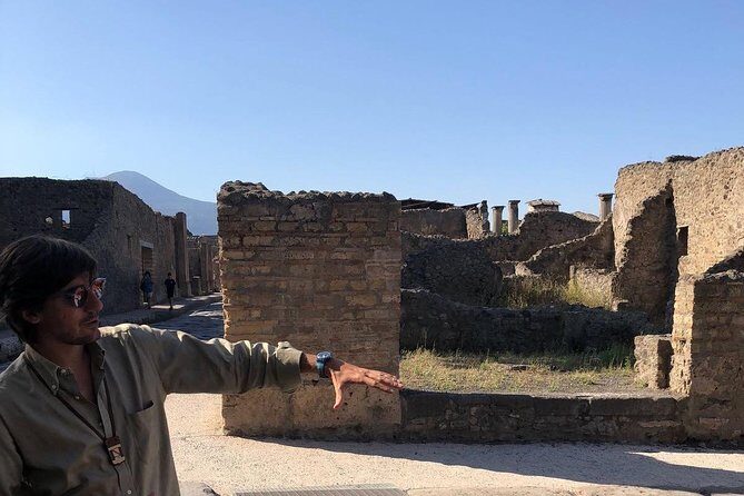 2 Hours Walking Tour in Pompeii with an Archaeologist