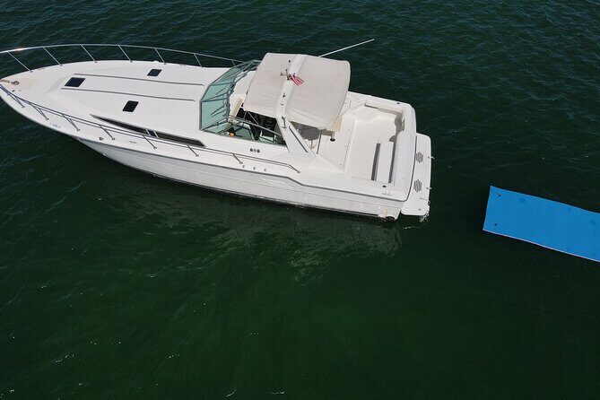 50ft Luxury Yacht Tour in Miami Beach Captain, Champagne & Party! - The Experience in Detail: A Deep Dive into the Itinerary