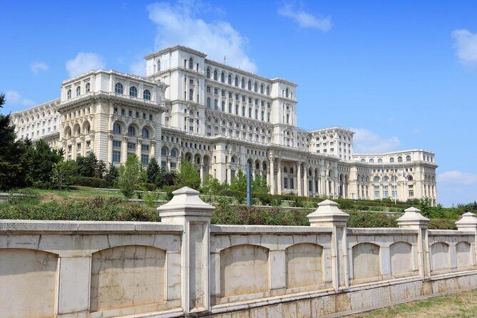 8h Bucharest full-day Tour, Parliament and Top Attraction, Privat