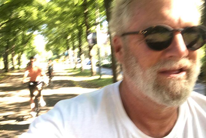 Best Stockholm Bike Tour. English, French or Spanish!