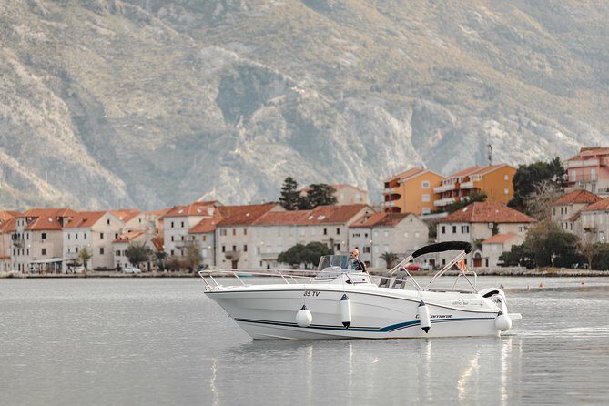 Blue Cave & Our Lady of the Rocks 3 hr private tour(up to 12 pax) - The Tre Sorelle Palace and Local Legends