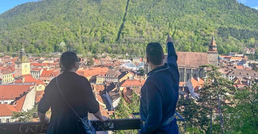 Brasov: Walking Tour of the Old Town & Photo Hotspots