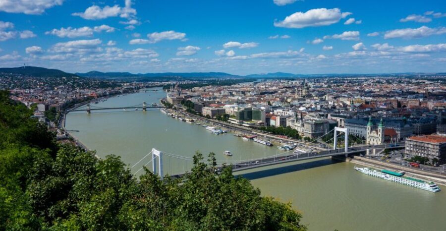 Budapest: Private Walking Tour of City with Spanish Guide - Who Will Love This Tour?