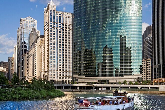 Chicago River Architecture Tour Aboard a Historic Yacht - The Itinerary: What You’ll See and Learn