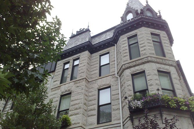 Chicago's Gold Coast Hidden History: A Self-Guided Audio Walk - Practical Details