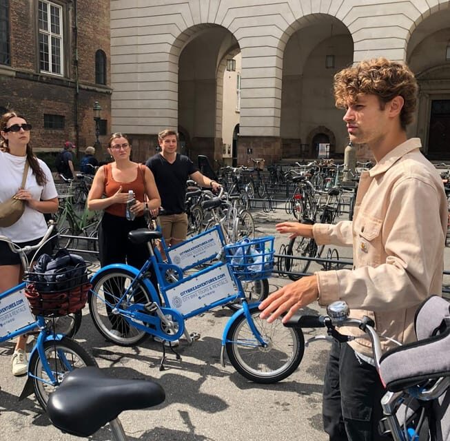 Copenhagen: 1.5-Hour City Highlights Bike Tour