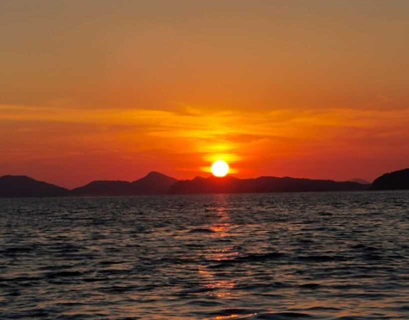 Dubrovnik: Golden Hour Sunset Cruise - Inclusions and Practical Details