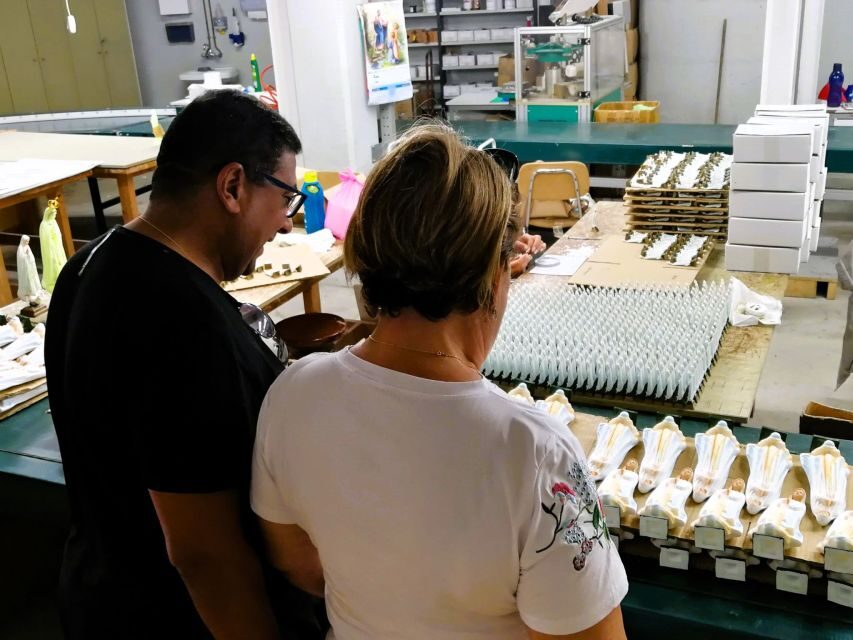 Fátima: Highlights of the pilgrims in half day private tour - Stop 1: Fatima Shopping Center