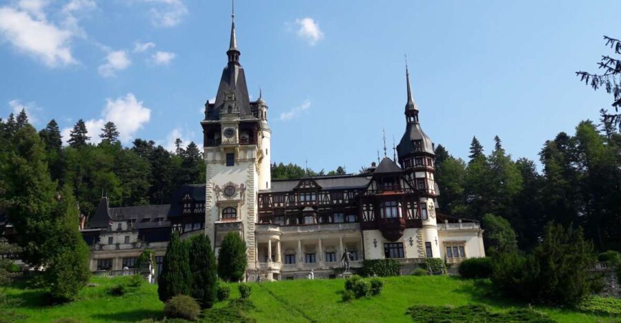 From Brasov 3 castles : Peles , Bran , Cantacuzino