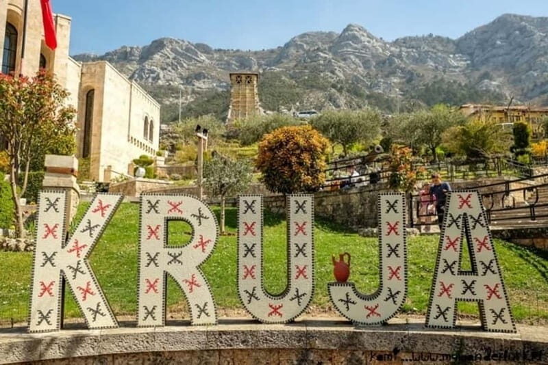 From Durrës/Golem: Kruja Castle & Old Bazaar Tour