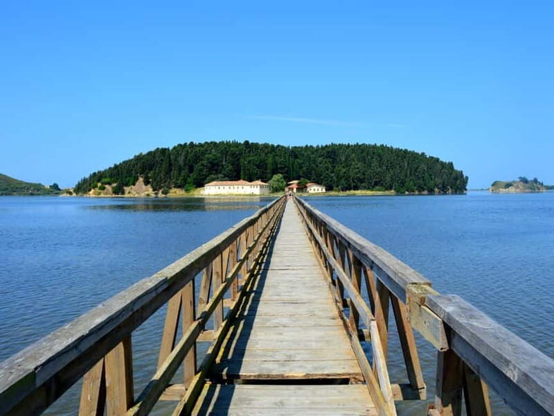 From Tirana: Vlora City and Zvernec Island Guided Day Trip