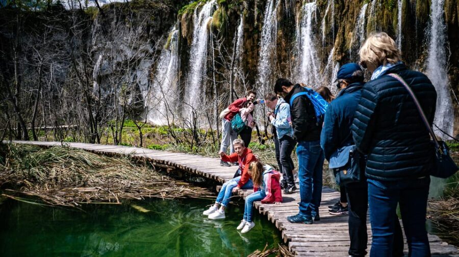 From Zagreb: Plitvice Lakes National Park Full-Day Tour