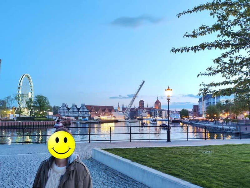 Gdask: Wrzeszcz and Shipyard District Private Bike Tour