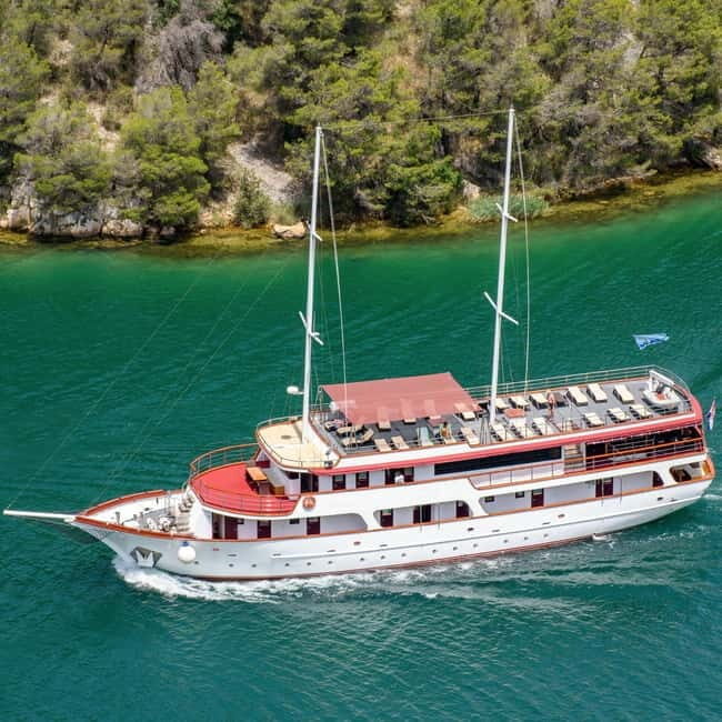 ibenik or Zadar: Krka falls, olive mill, oil & wine tasting