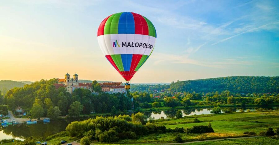 Kraków: Hot Air Balloon Flight with Champagne