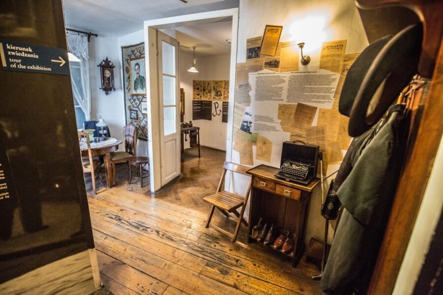 Krakow: Short Cruise and Schindler's Factory Guided Tour - FAQ