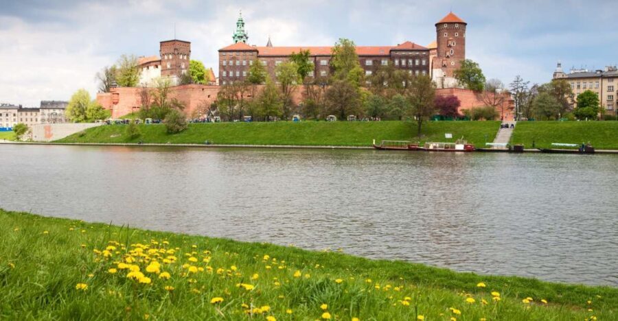 Krakow: Vistula River Cruise and Wieliczka Salt Mine Tour