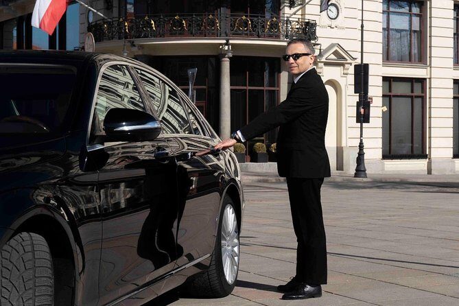 Luxury Warsaw Chopin Airport Transfer by private Limousine