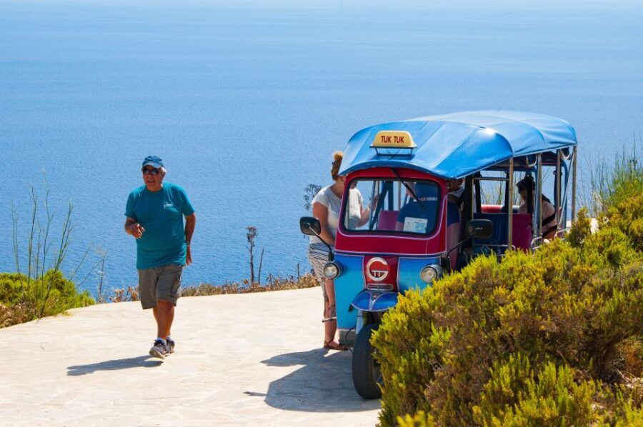Malta: Gozo Full-Day Tuk-Tuk Tour and Lunch