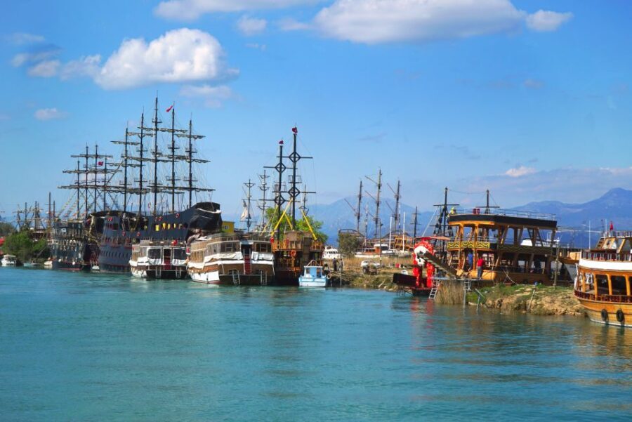 Manavgat Cruise & Grand Bazaar w/Lunch and Unlimited Drinks