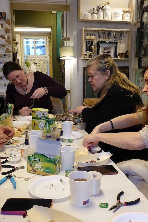 Maral Kunst : Jewelry Bar Experience (Jewelry Making)