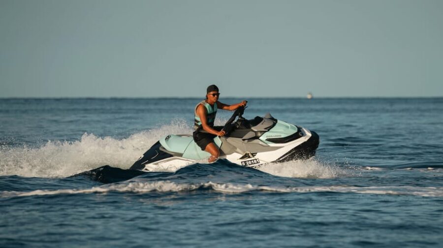 Mellieha: Jet Ski Rental with Safety Boat