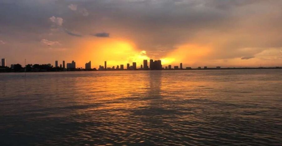 Miami: Private Sunset Boat Tour with Bottle of Champagne - The Itinerary Breakdown