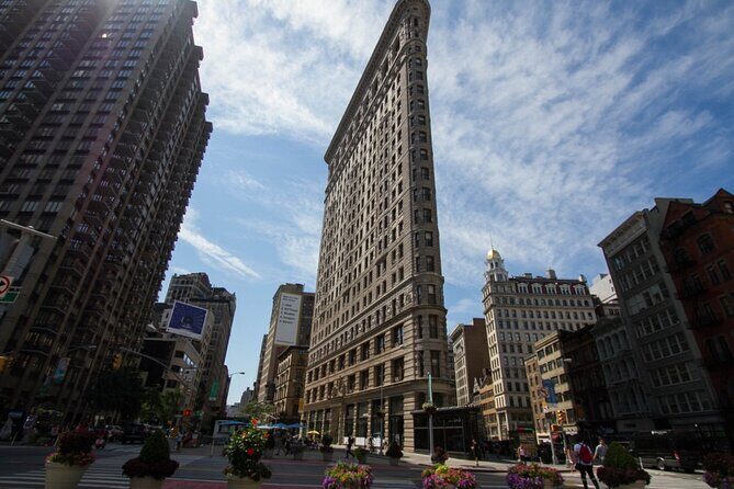 New York Celebrity Chef Self Guided Tour and Exploration Game - What is the New York Celebrity Chef Self-Guided Tour and Exploration Game?