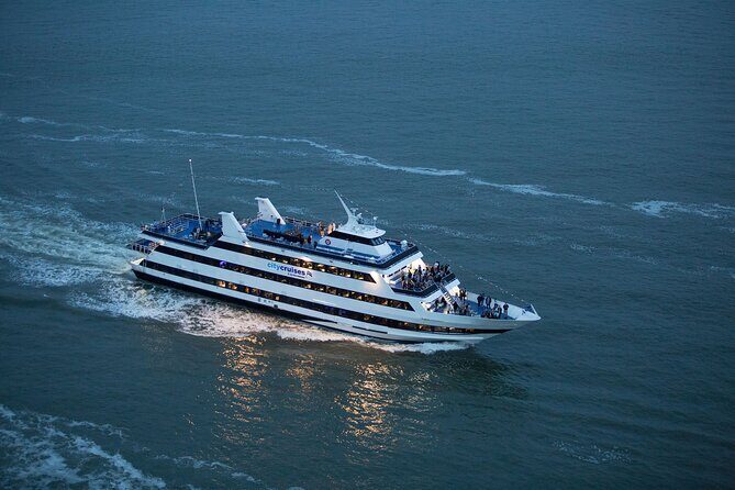 New York Father's Day Dinner Buffet Cruise - Dining Experience and Drinks