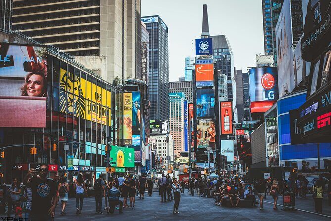 New York: Times Square Evening Walking Tour with Hot Dog - Authentic Experiences and Practical Tips