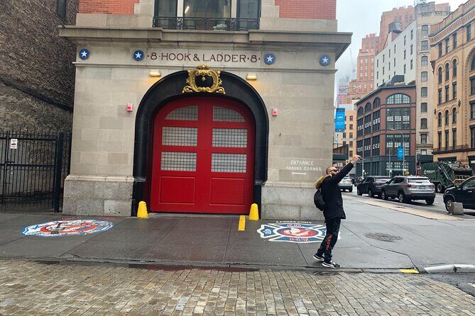 NYC 9/11 Memorial and Financial District Walking Tour - The Value of a Guided Outside Tour