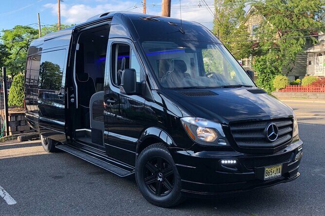 NYC Luxury Sprinter Van Tours & Transfers | JFK, LGA, Hamptons - The Amenities: Little Luxuries Matter