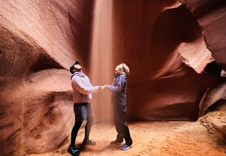 Page: Lower Antelope Canyon Tour with Local Navajo Guide - An In-Depth Look at the Lower Antelope Canyon Experience