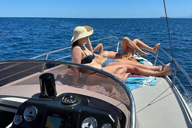 Palermo: Shared Boat Tour with Aperitif and snorkelling