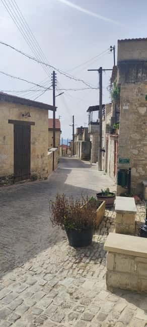 Paphos: Troodos Mountains Villages Tour with Wine Tasting