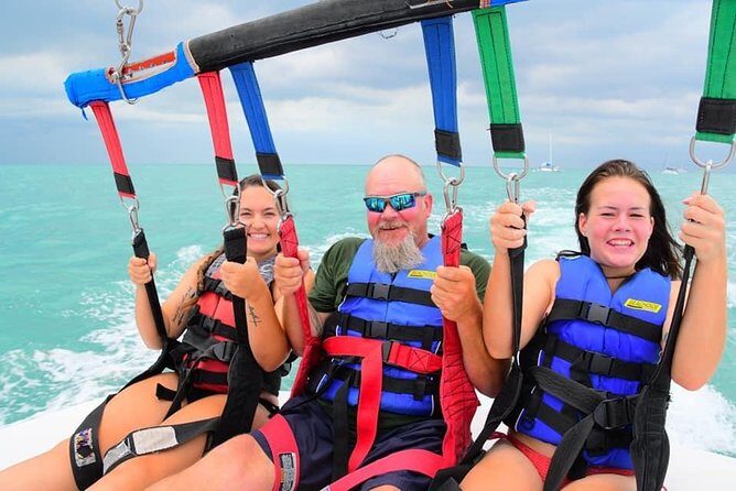 Parasailing in Key West at Smathers Beach - What Makes This Parasailing Experience Stand Out