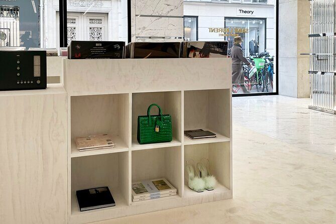 Paris Private Shopping Spree & Walking Tour with a Local Guide