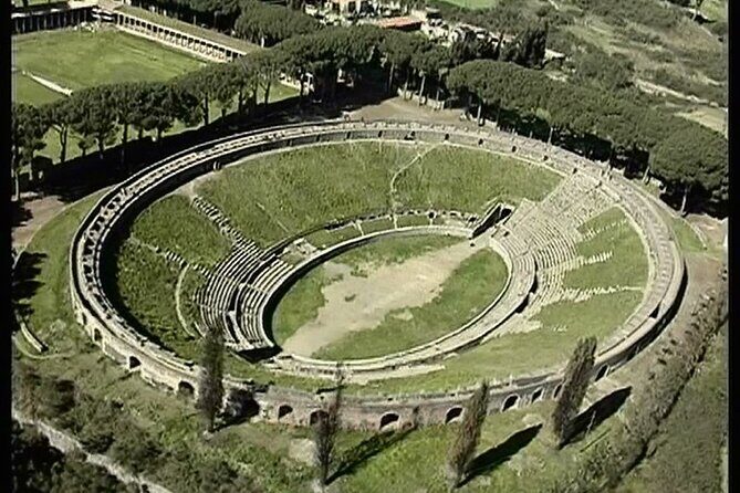 Pompeii & Herculaneum Private Tour: Fast-Track, Winery & Lunch