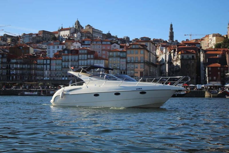 Porto: 6 Bridges Private Yacht Cruise with Wine & Snacks - Food and Drink: A Taste of Porto