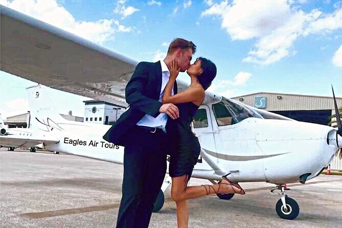 Private 60 Minute Romantic Air Tour with Champagne in Miami - FAQs