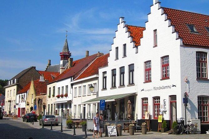 Private Bruges Countryside Cycling Tour to Damme with Guided Walk
