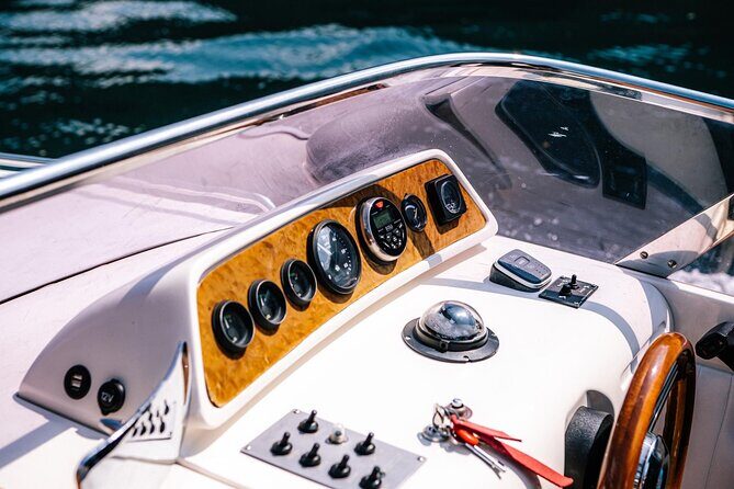 Private Cruise on Lake Como with Luxury Motorboat from 1H to 4H