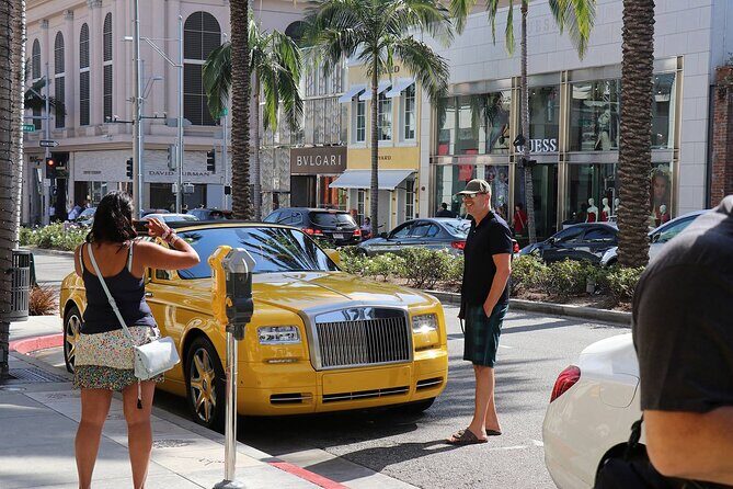 Private Hollywood and Celebrity Homes Bus Tour - A Deep Dive into the Itinerary