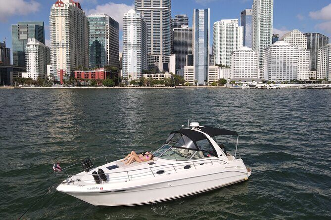 Private Yacht Rental in Miami Up to 12 People - Pricing and What It Gets You