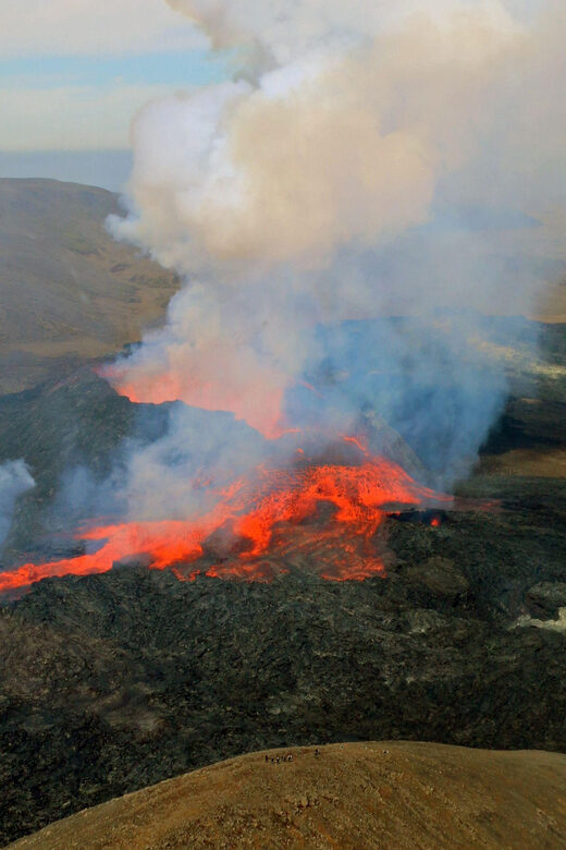 Reykjavik: 45-Minute Volcano Sightseeing Helicopter Tour
